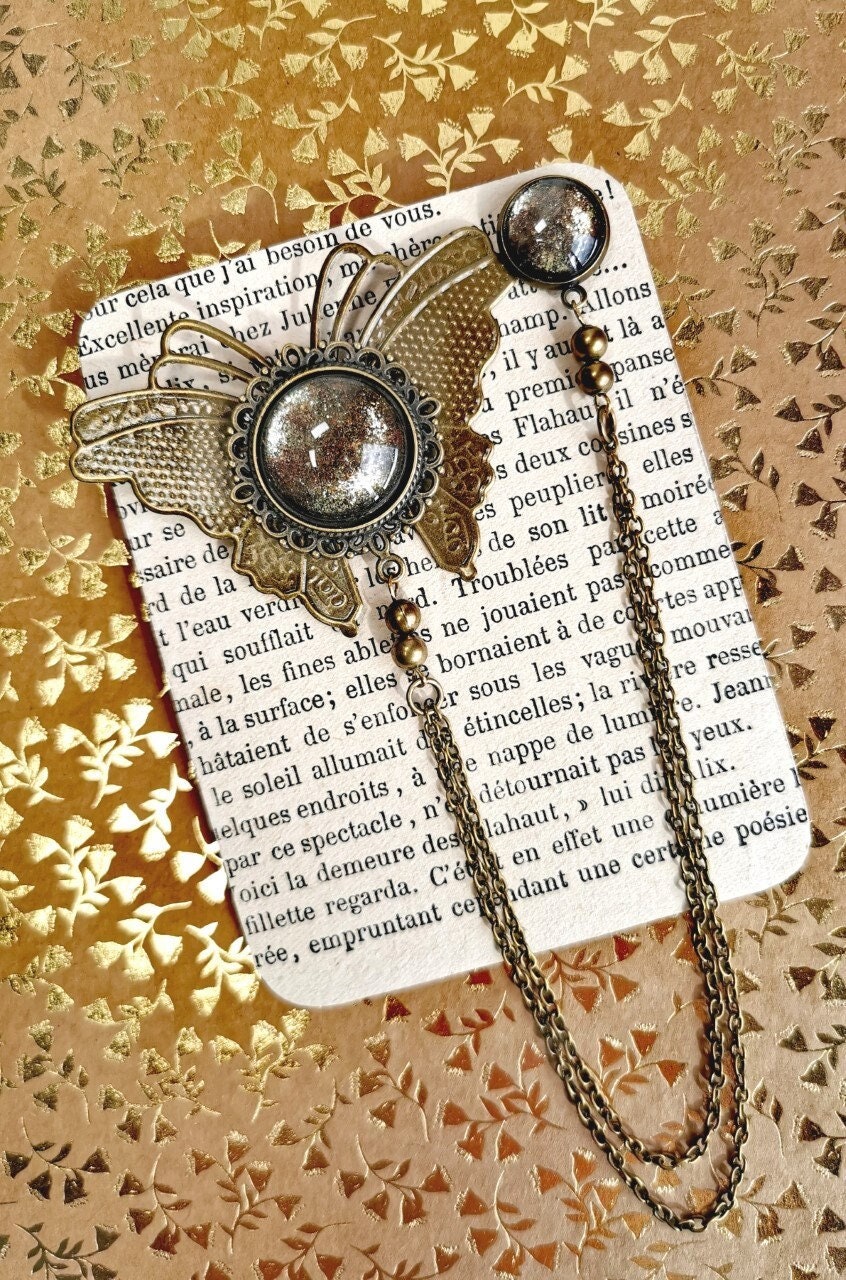 Butterfly Lapel Brooch in Bronze Metal, Pin Fasteners, Chains and ...