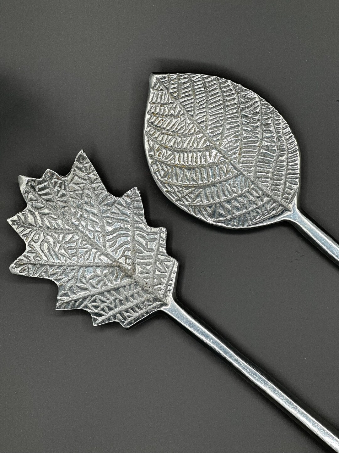 Vintage Leaf Shape Salad Tongs by Mariposa 1992 Rustic Silvertone ...