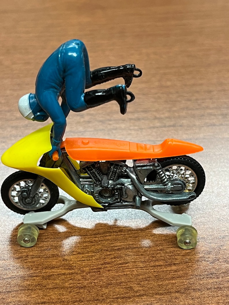 1971 Hot Wheels Rrrumblers Rip Snorter Motorcycle With Blue Rider - Etsy