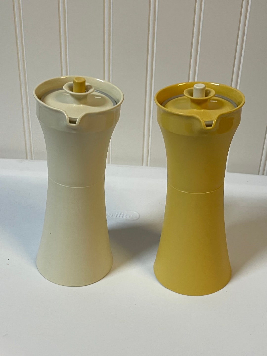 Tupperware Oil and Vinegar Cruet Set - Etsy