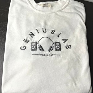 Genius Lab- Embroidered T-shirt - Etsy