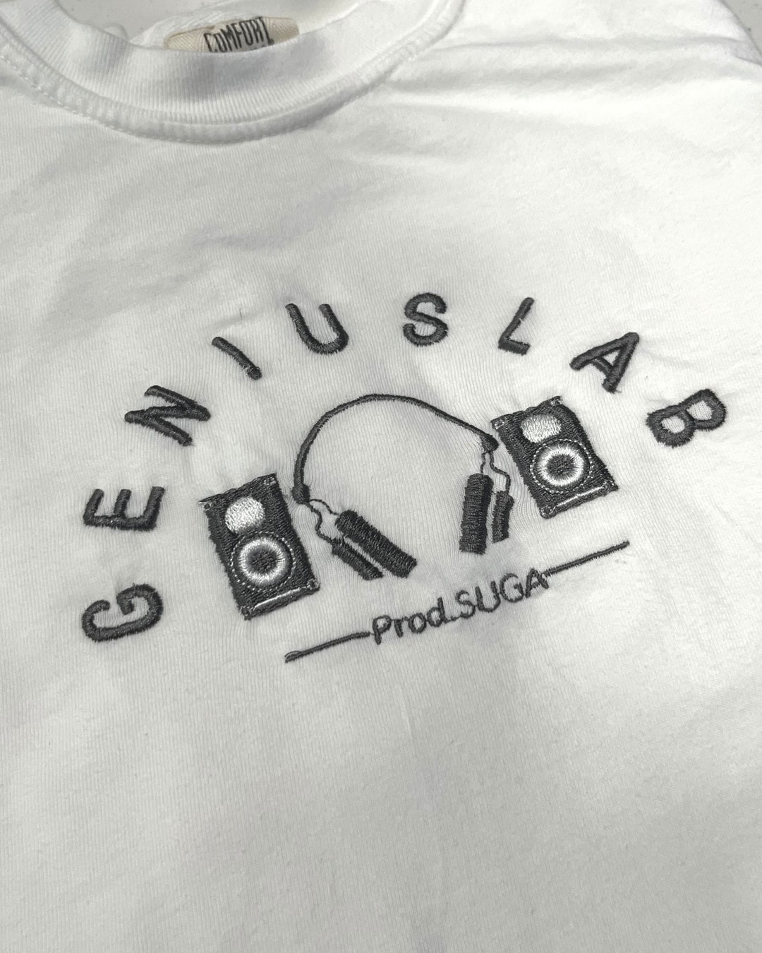 Genius Lab- Embroidered T-shirt - Etsy