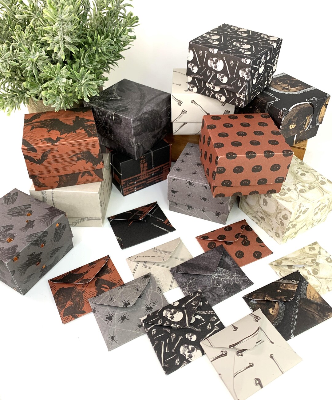 Gothic Halloween Mini Envelope & Note Card Set: Spooky Stationery Gift ...