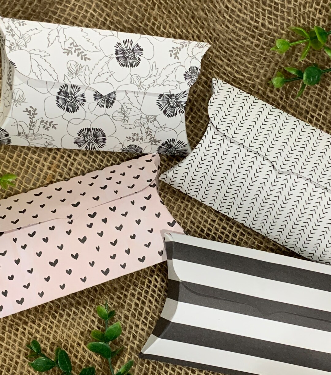 Pink Puff Boxes With Hearts for Favors Gifts | Weddings & Baby Shower ...