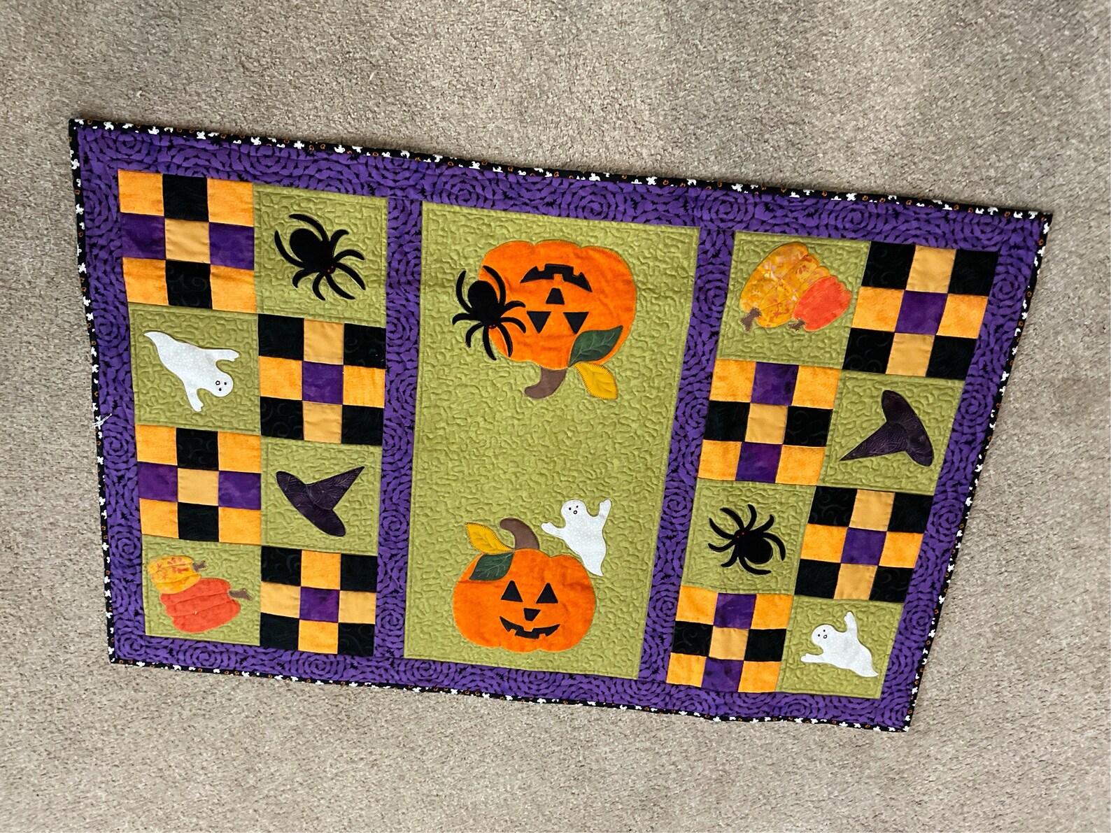 Halloween - Fall Table or Dresser Topper Bats, Pumpkins & Spiders ...