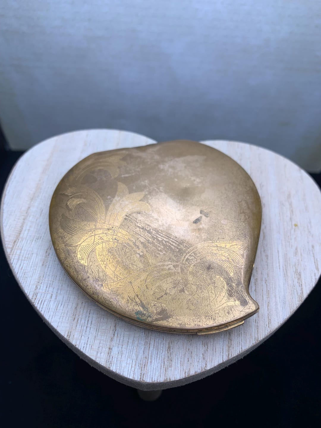Vintage 1940s Gold Toned Etched Elgin American Compact Vintage Makeup ...