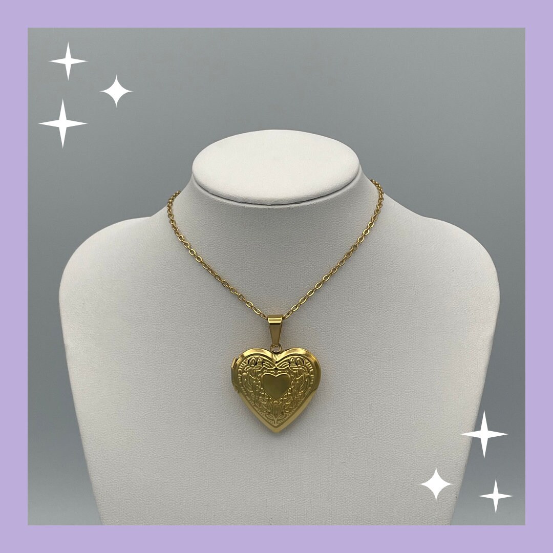 Collier médaillon coeur en or - Etsy France