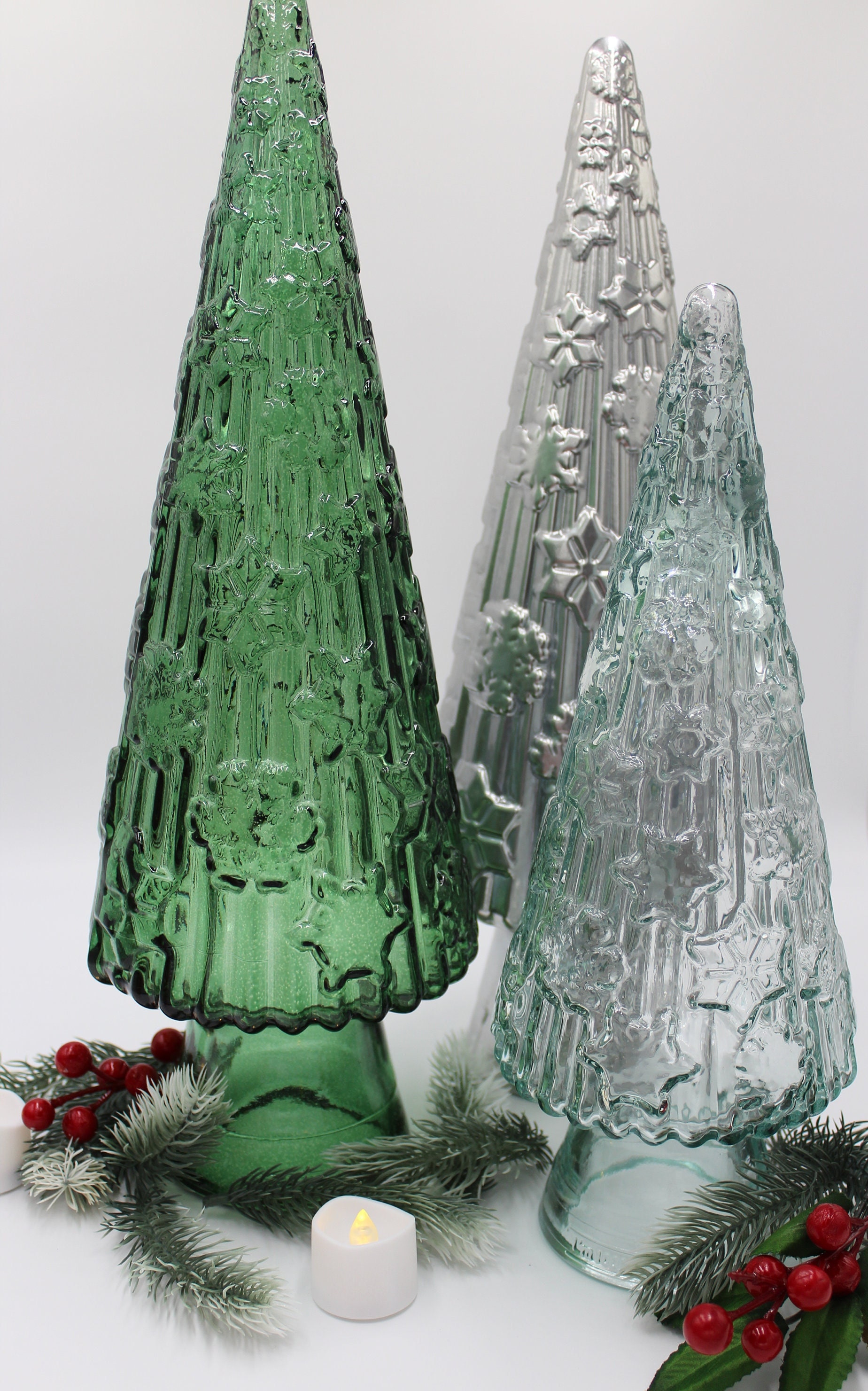 Green Glass Christmas Tree 100 Recycled Holiday Decor Selling Fast Fast Shipping Multiple