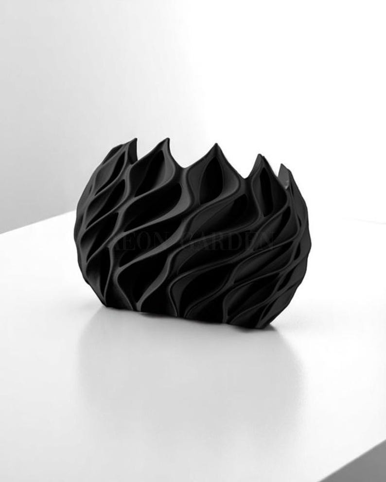 Obsidian Crown Planter, Sculptural Indoor Plant Pot for Orchids ...