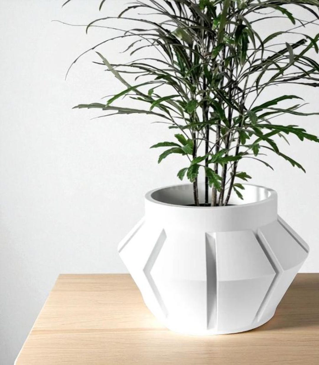 Nova Core Modern Planter, Compact Decorative Plant Pot, Futuristic ...