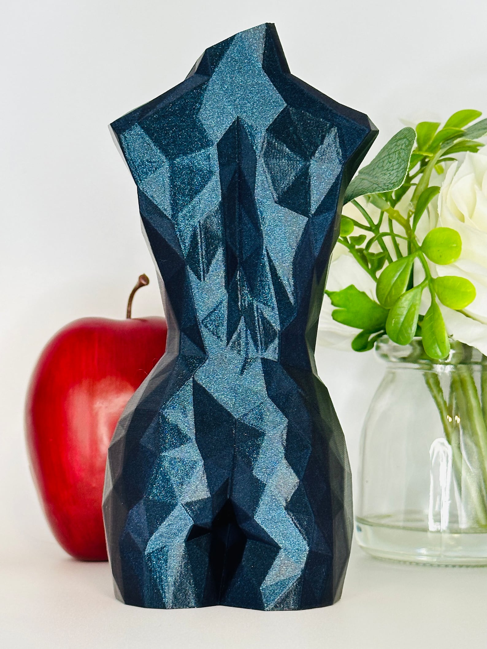 Luxe Female Torso Statue Figure | Low Poly Style | Dazzling Unique ...