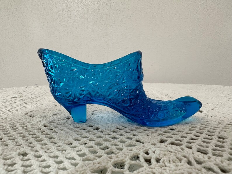 Fenton Daisy and Button Blue Glass Shoe - Etsy
