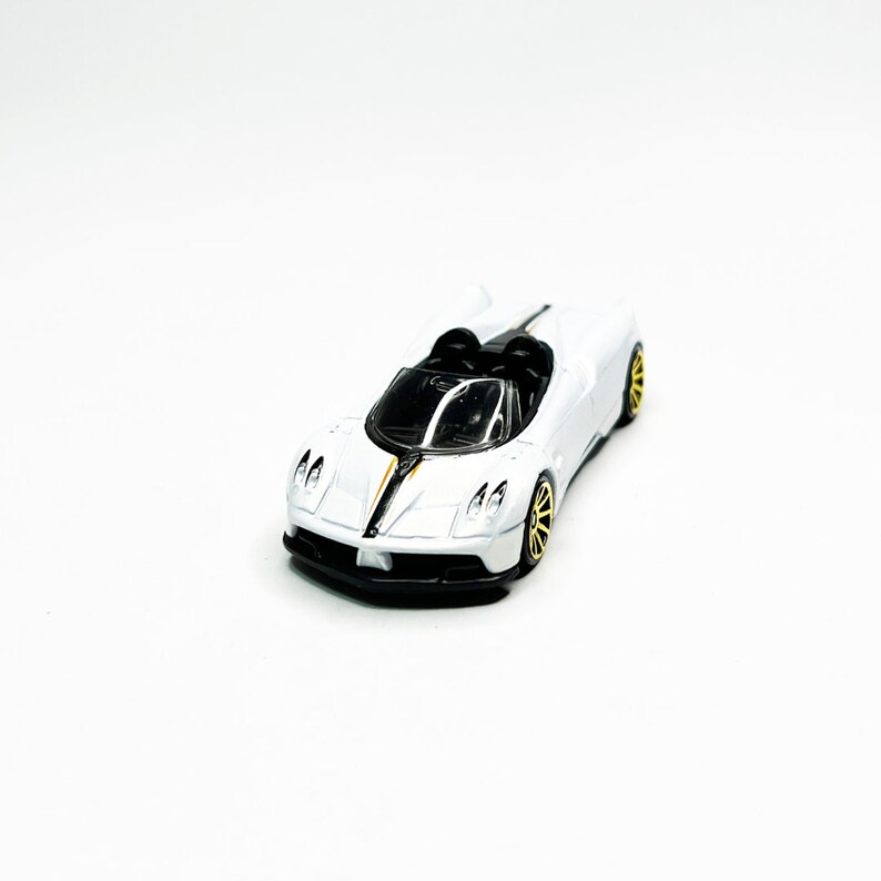 17 Pagani Huayra Roadster Hot Wheels Car Keychain gift for - Etsy