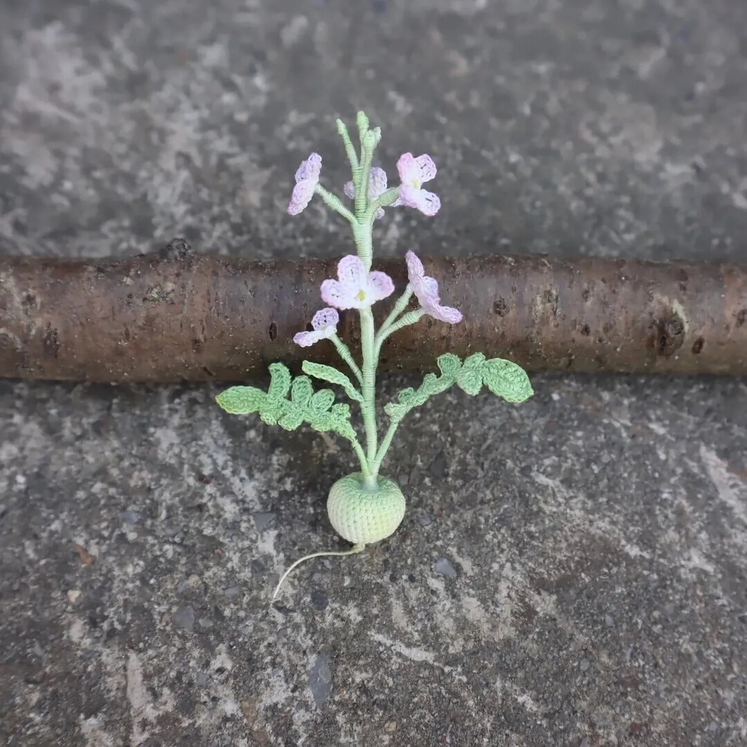 Micro Crochet Brooch, Radish Flower Brooch, Crochet Floral Brooch, Gift ...