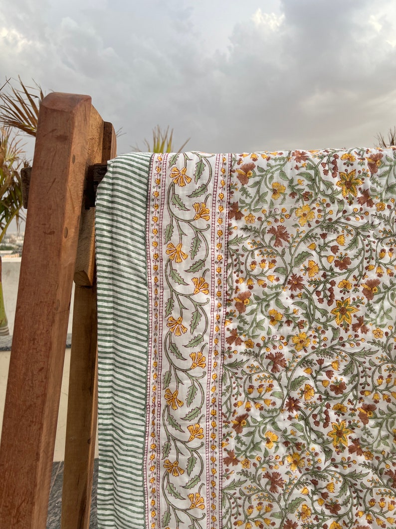 Handmade Reversible Floral Quilt Indian 100% Cotton Block Printed Quilt ...