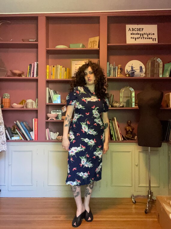 super duper cute vintage 1930s navy floral short slee… - Gem