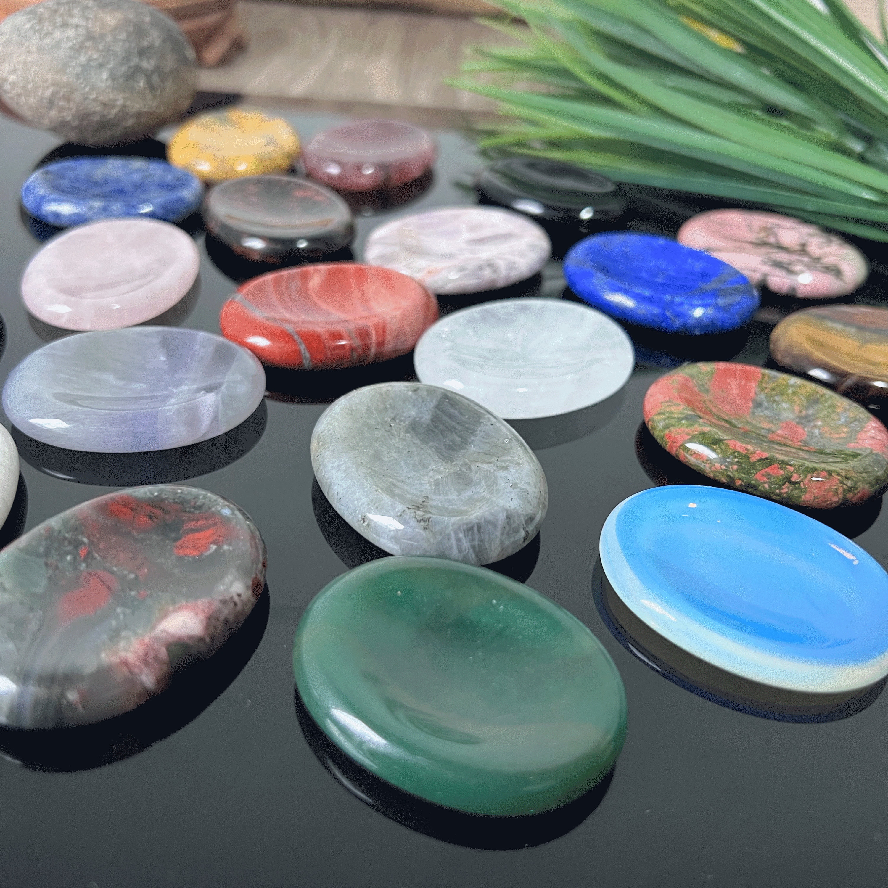 10pcs Crystal Worry Stone Set, Anti Anxiety Crystal, Healing Crystal ...
