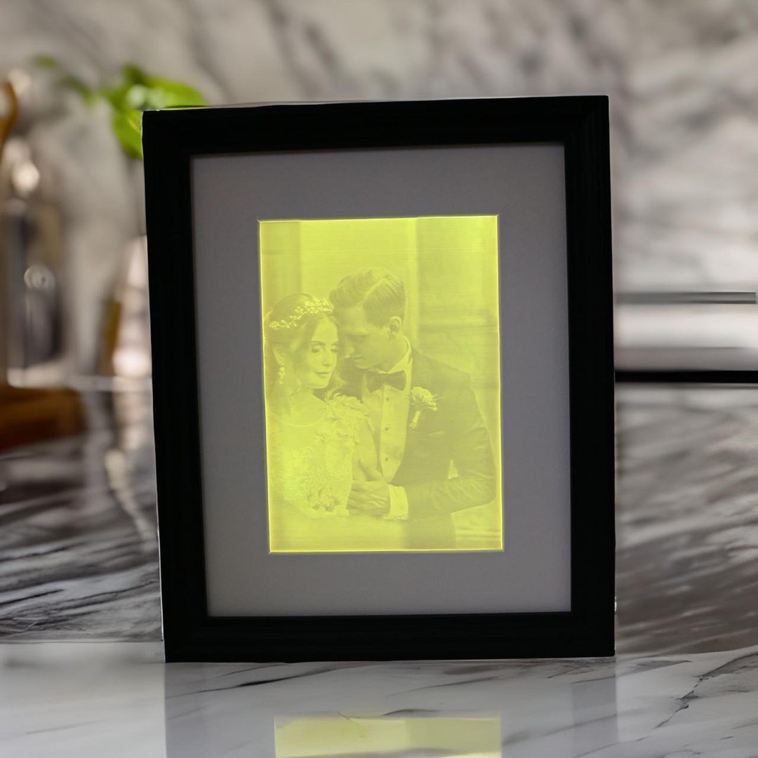 Personalized 3D Printed Lithophane Photo Frame With LED - Etsy