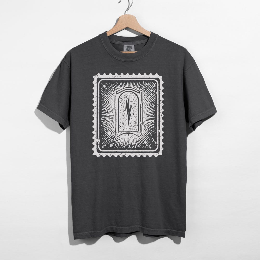 Subtle Fourth Wing Lightning Bolt Violet's Sigil, Dark Romance Shirt ...