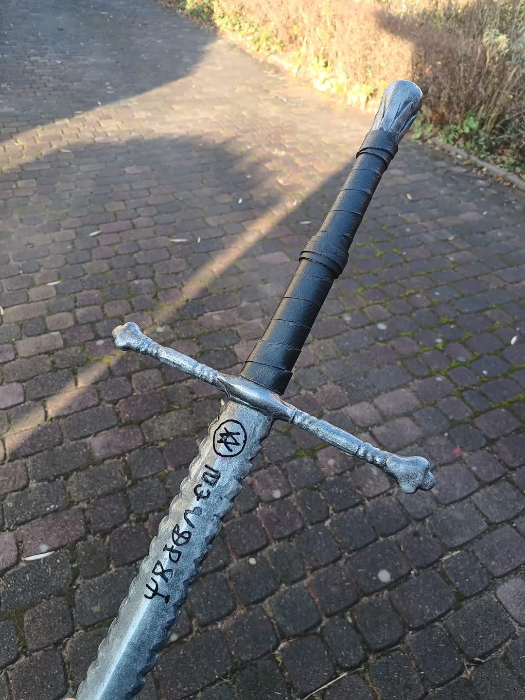 LARP Witcher Silver Sword (flamberged) 120cm - Etsy