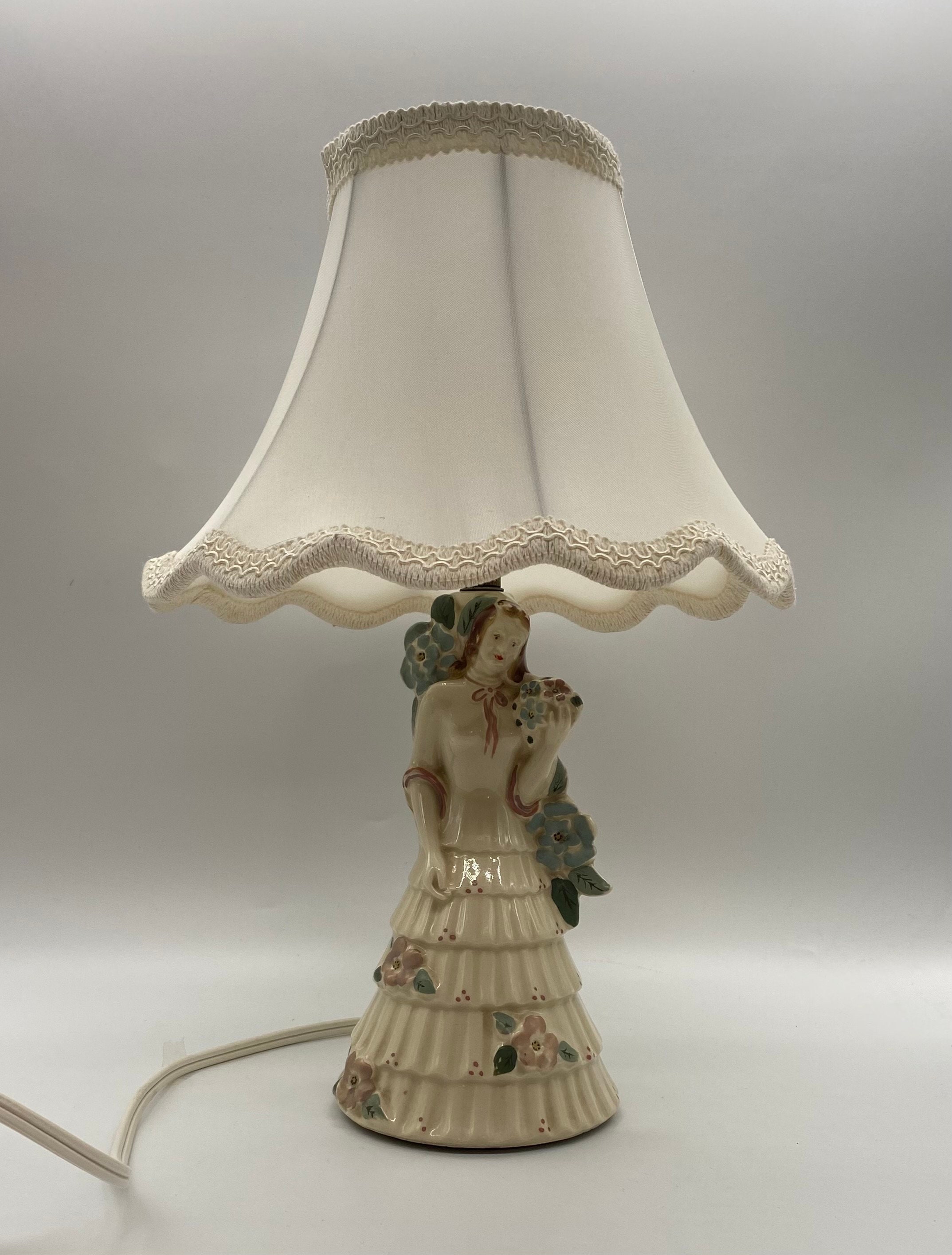 Vintage Porcelain lady Lamp - Etsy
