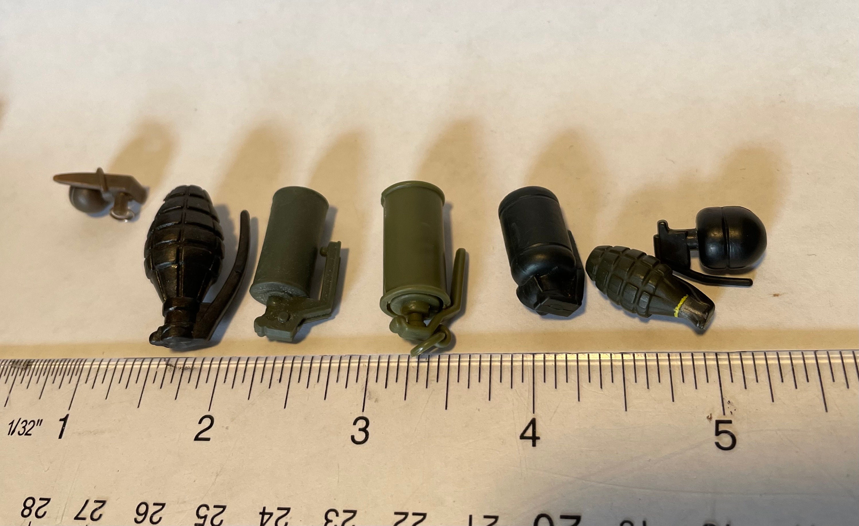1:6 Scale Action Figure Grenade Lot, Various Vintage G.I. JOE Frag, and ...