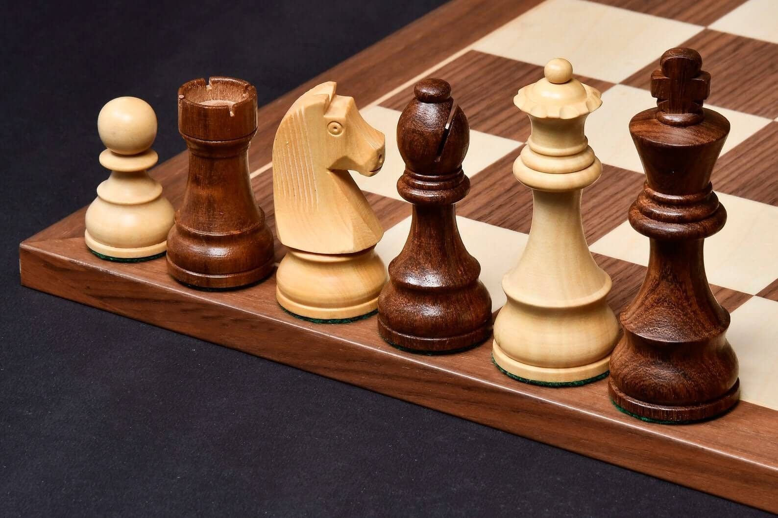 Classic Chess Set With Precious Wood Staunton Chess Pieces - Etsy