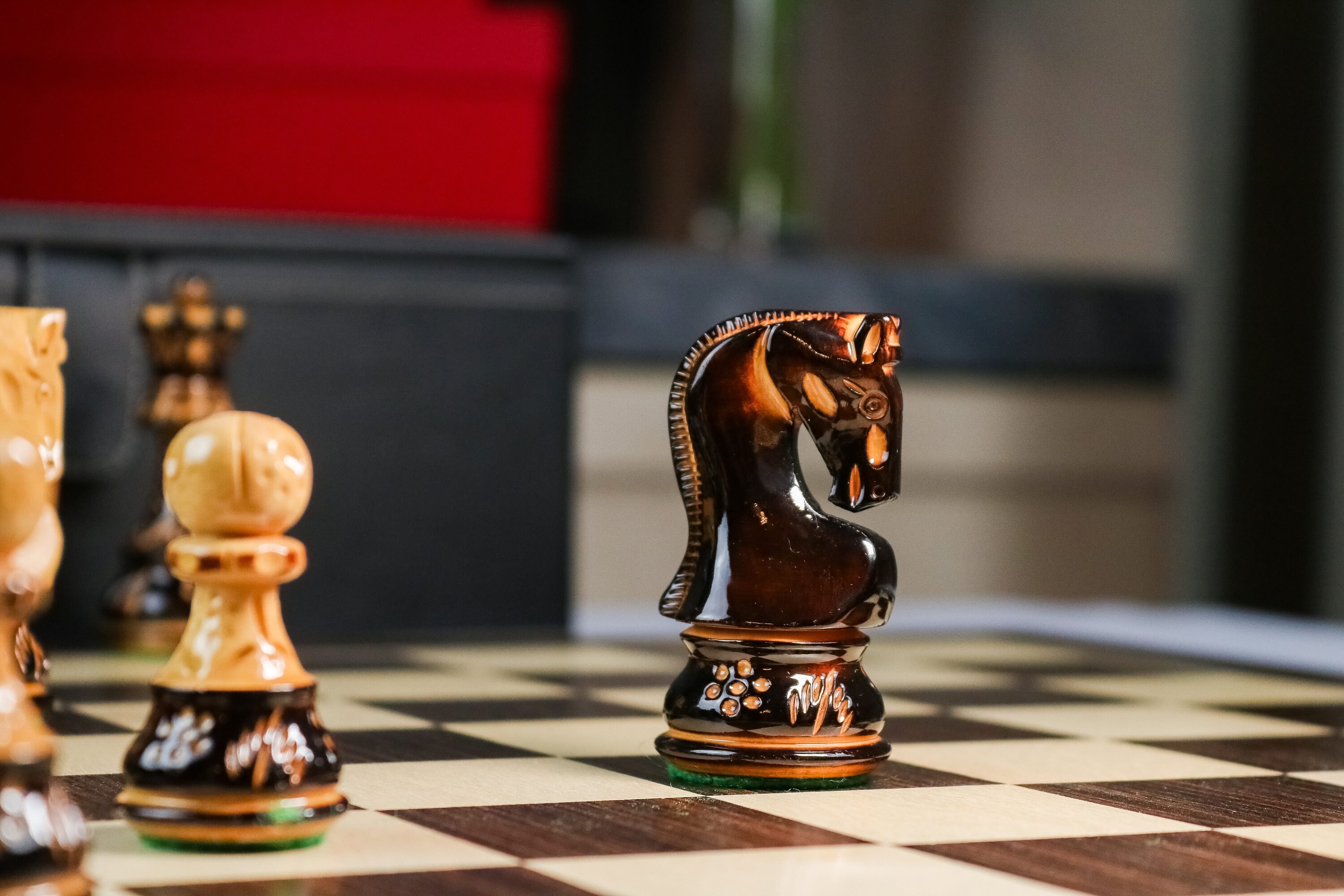 Chess Set With Storage - Tiger Ebony Wood Board 48x48cm and Royal Chess ...