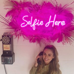 Selfie Here Neon Sign for Girl Room Decor back to School Girl - Etsy