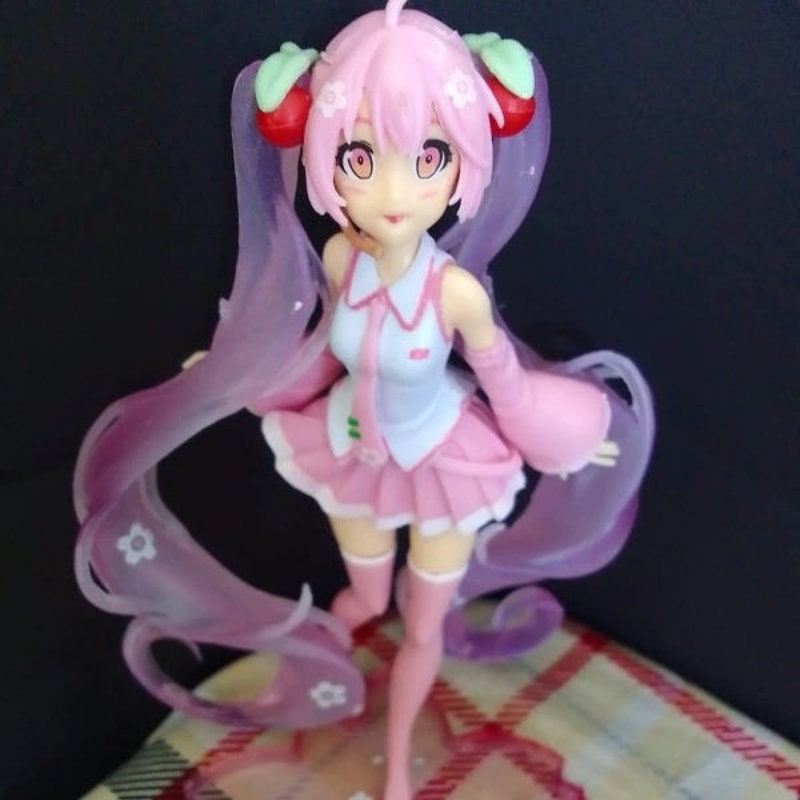 Pink Hatsune Miku Figure - Etsy