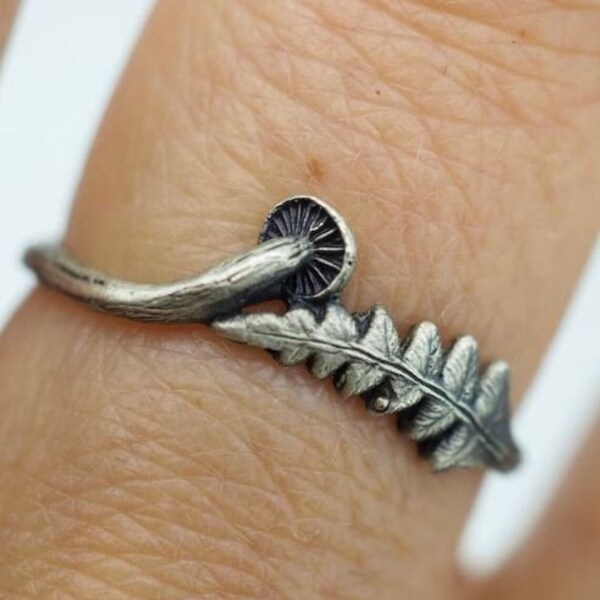 Fern Ring - Etsy