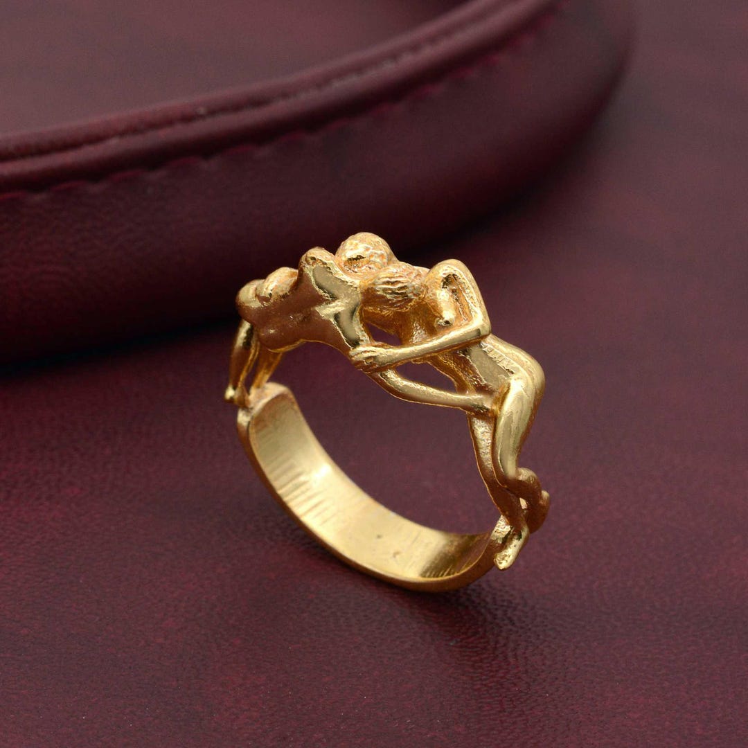 Couple's Kissing Rings, Romantic Couple Rings - Matching Love Bands for ...