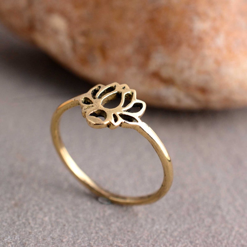 Silver Lotus Ring - Etsy