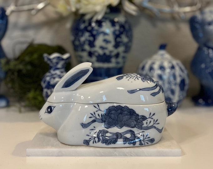 Vintage Blue and White Rabbit Lidded Trinket Dish - Etsy