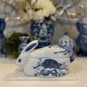 Vintage Blue and White Rabbit Lidded Trinket Dish - Etsy