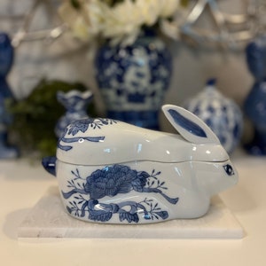 Vintage Blue and White Rabbit Lidded Trinket Dish - Etsy