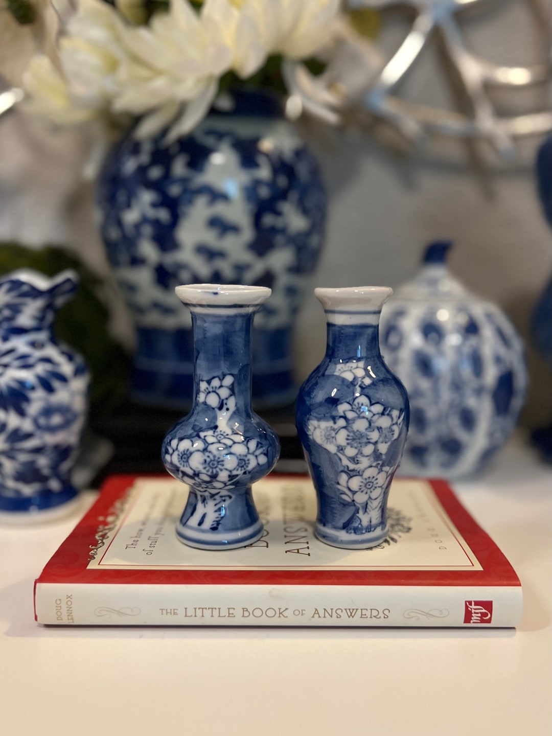 Vintage Blue and White Chinoiserie Cherry Blossom Bud Vases - Etsy