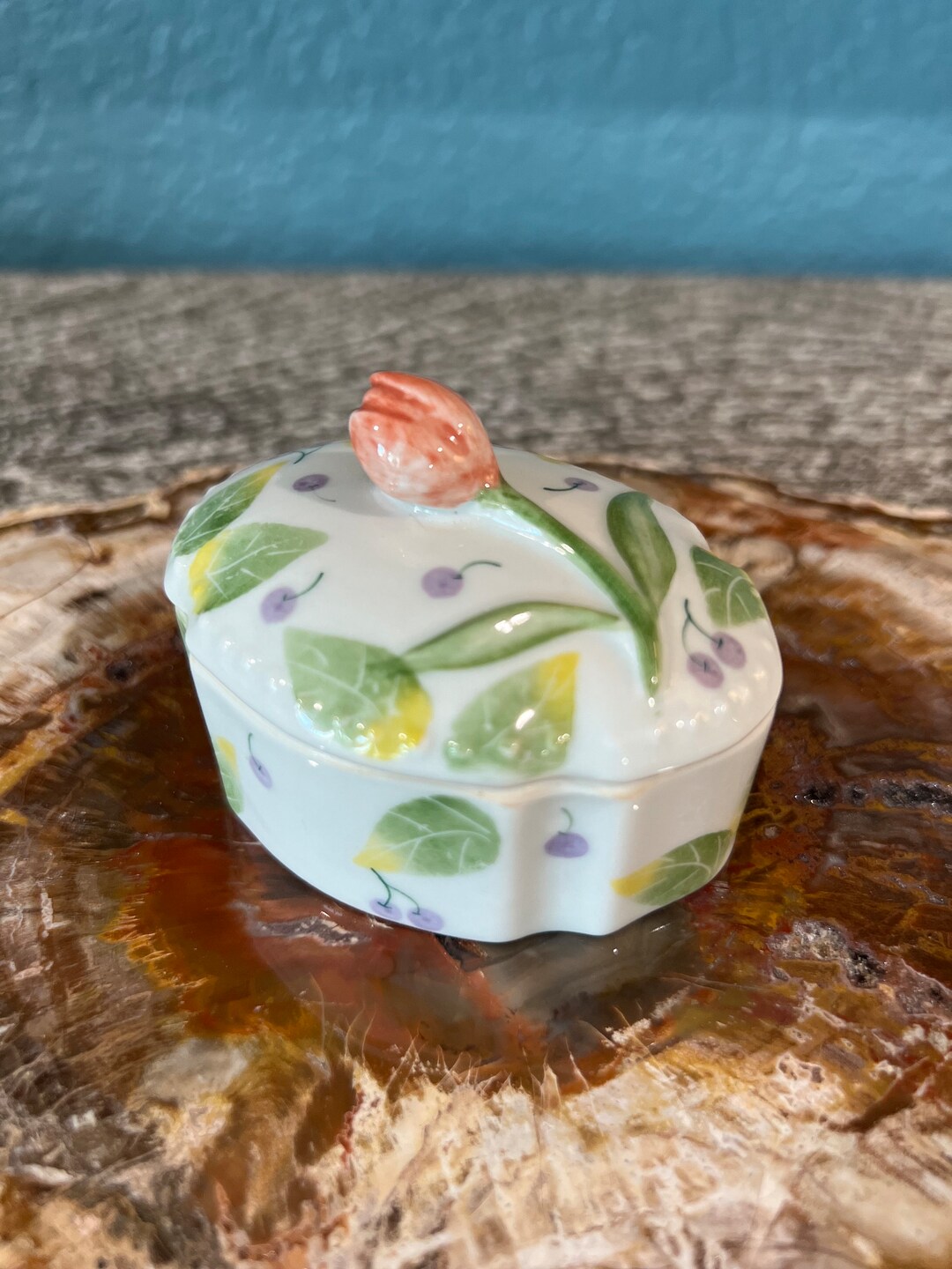 CLEARANCE: Andrea by Sadek White Porcelain Trinket Dish With Pink Tulip - Etsy