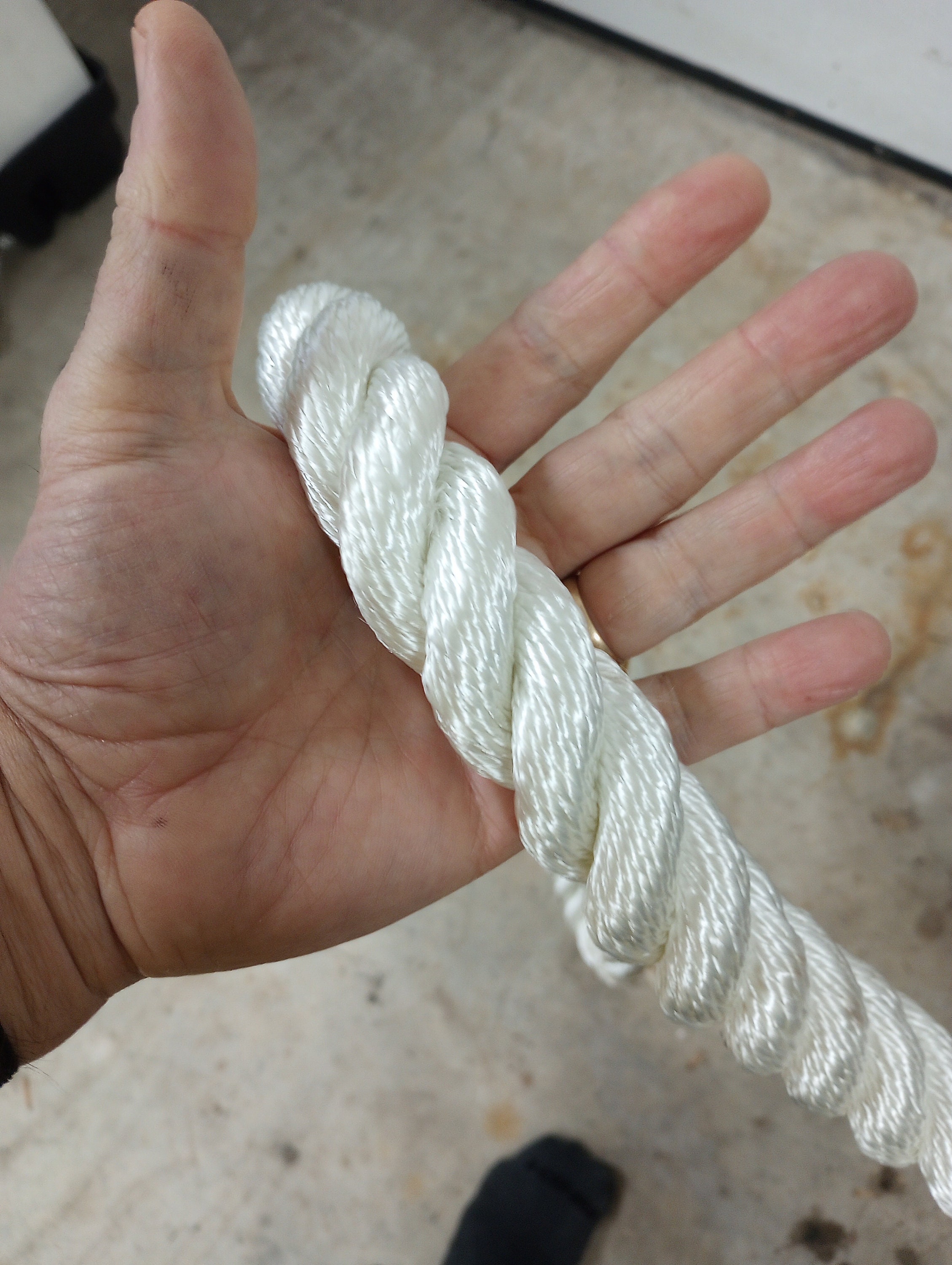 White Nylon Rope Landscape Border Railing 1-1/4 Diameter 210 or 5 Ft ...