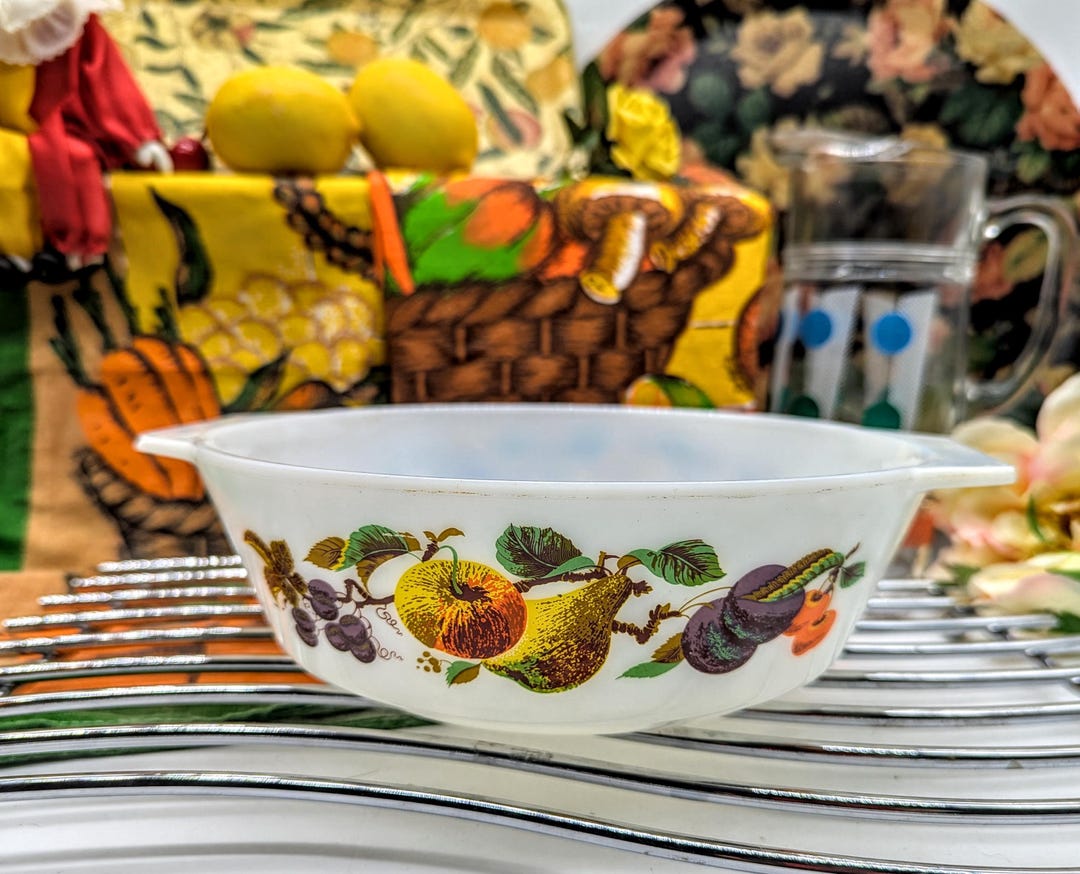 Pyrex Vintage Casserole Kent Orchard Pattern Mkd 513 3 Pints 1.7 L / 1. ...