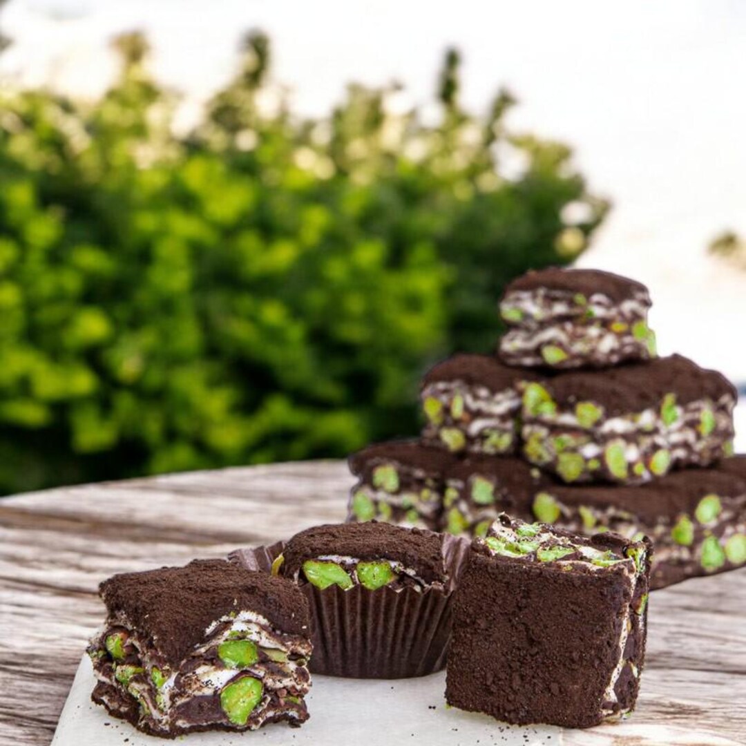 Gourmet Oreo Pistachio Chocolate Turkish Delight - Unique Flavor ...