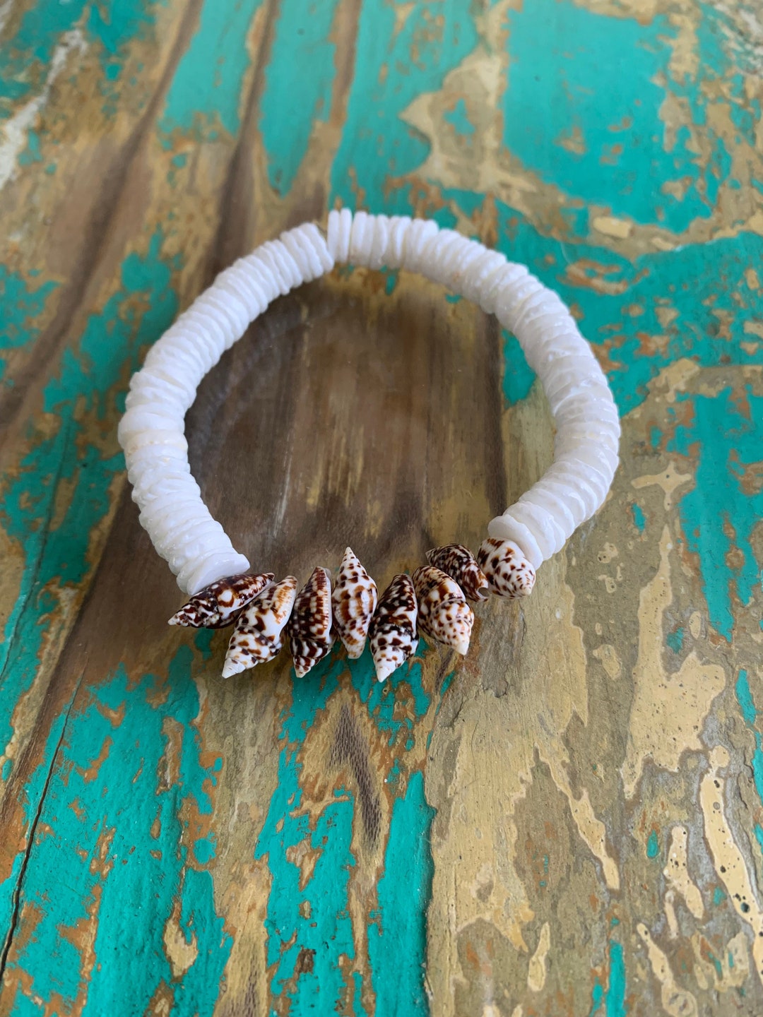 Tiger Shells on White Shell Heishi Beads Bracelet - Etsy