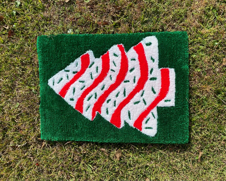 Handmade Tufted Christmas Tree Cake Rug, Tufted Rug, Rug, Christmas ...