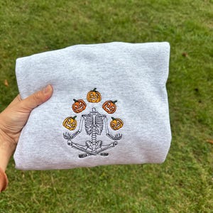 Embroidered Skeleton Pumpkin Crewneck Sweatshirt - Spooky Halloween - Etsy