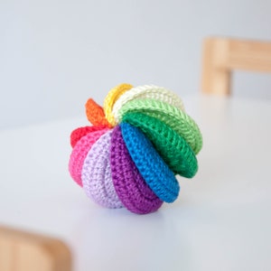 Crochet Baby Toy Pattern, Montessori Sensory Ball, Fidget Toy Crochet ...