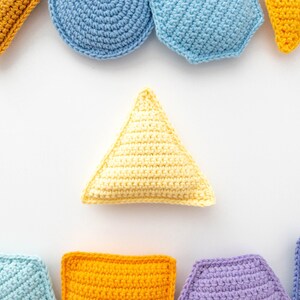 Crochet Triangle Pattern, Amigurumi Triangle Crochet Pattern, Crochet ...