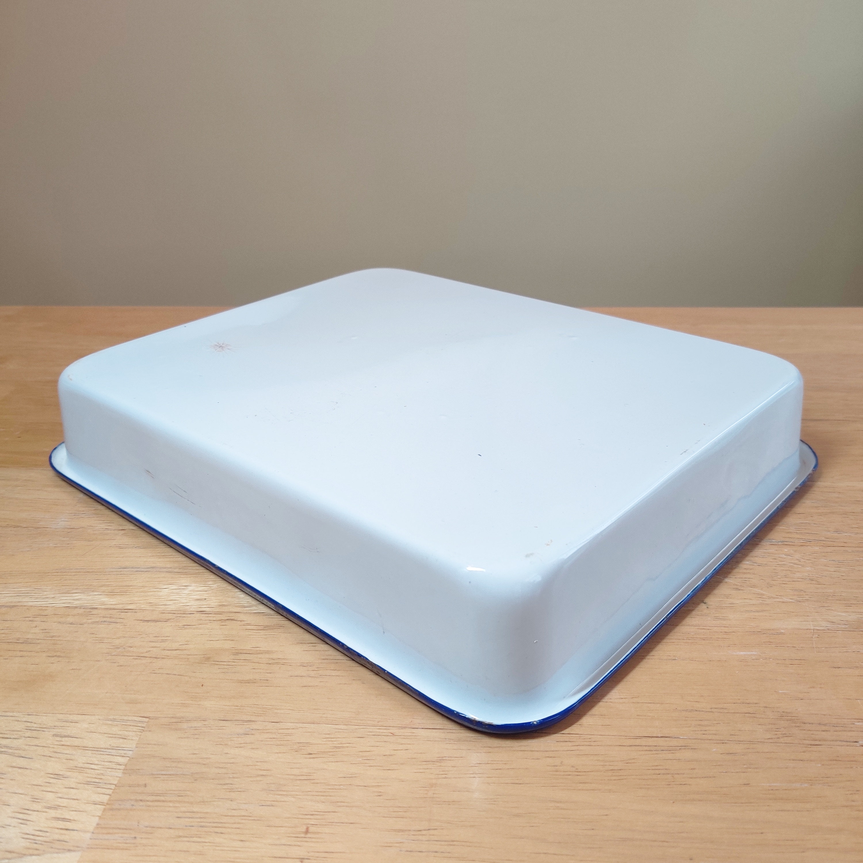 Vintage White Enamel Photo Developer Tray / Pan With Spout - Etsy