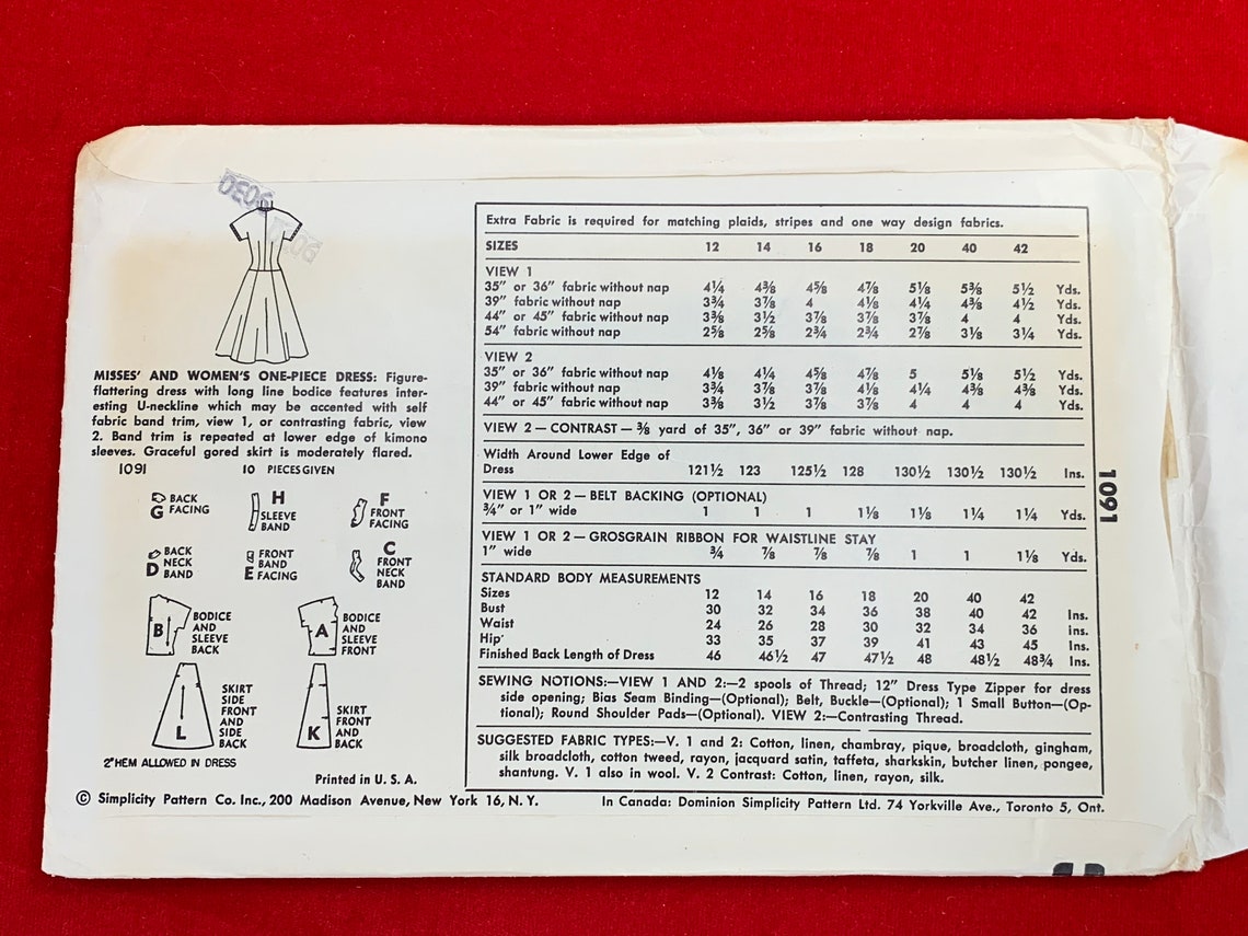 1950s Mid-century Dress Sewing Pattern: Simplicity 1091, Bust 32, Uncut ...