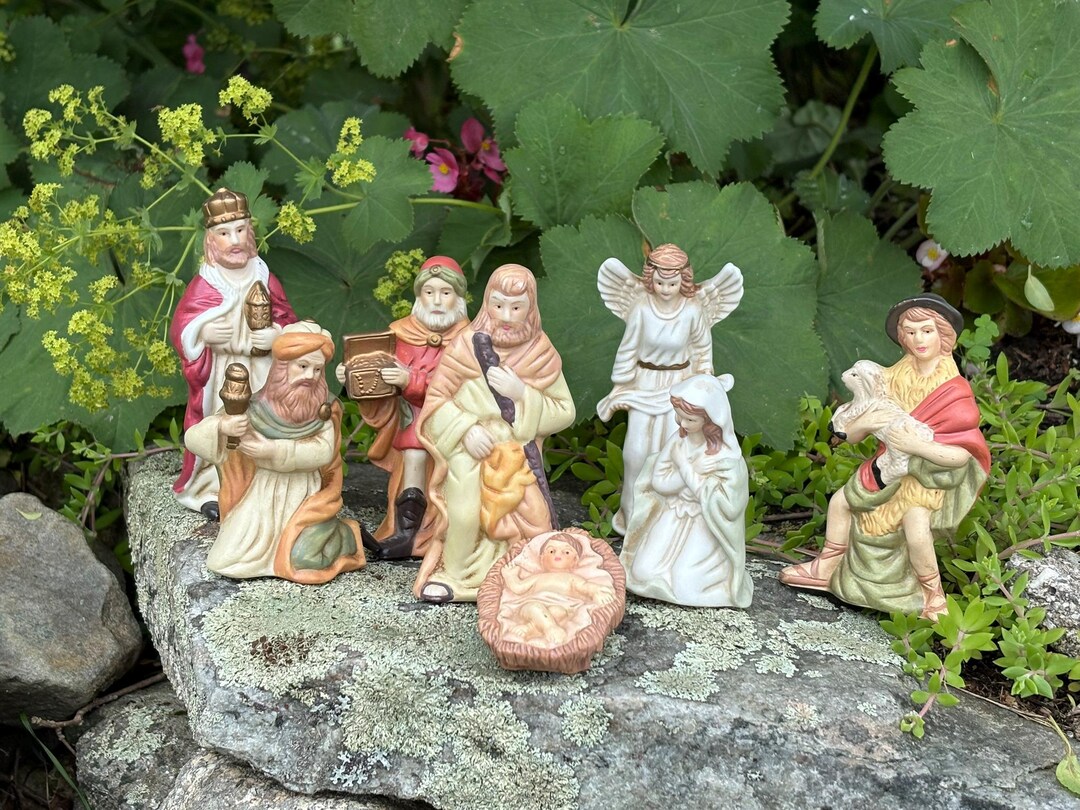 Vintage 8 Piece Ceramic Nativity Figures, Mary, Joseph, Baby Jesus ...