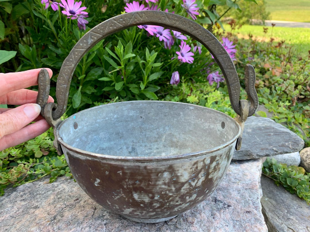 Vintage Metal Pot With Cast Metal Handle Old Metal Pot Cauldron Bucket ...